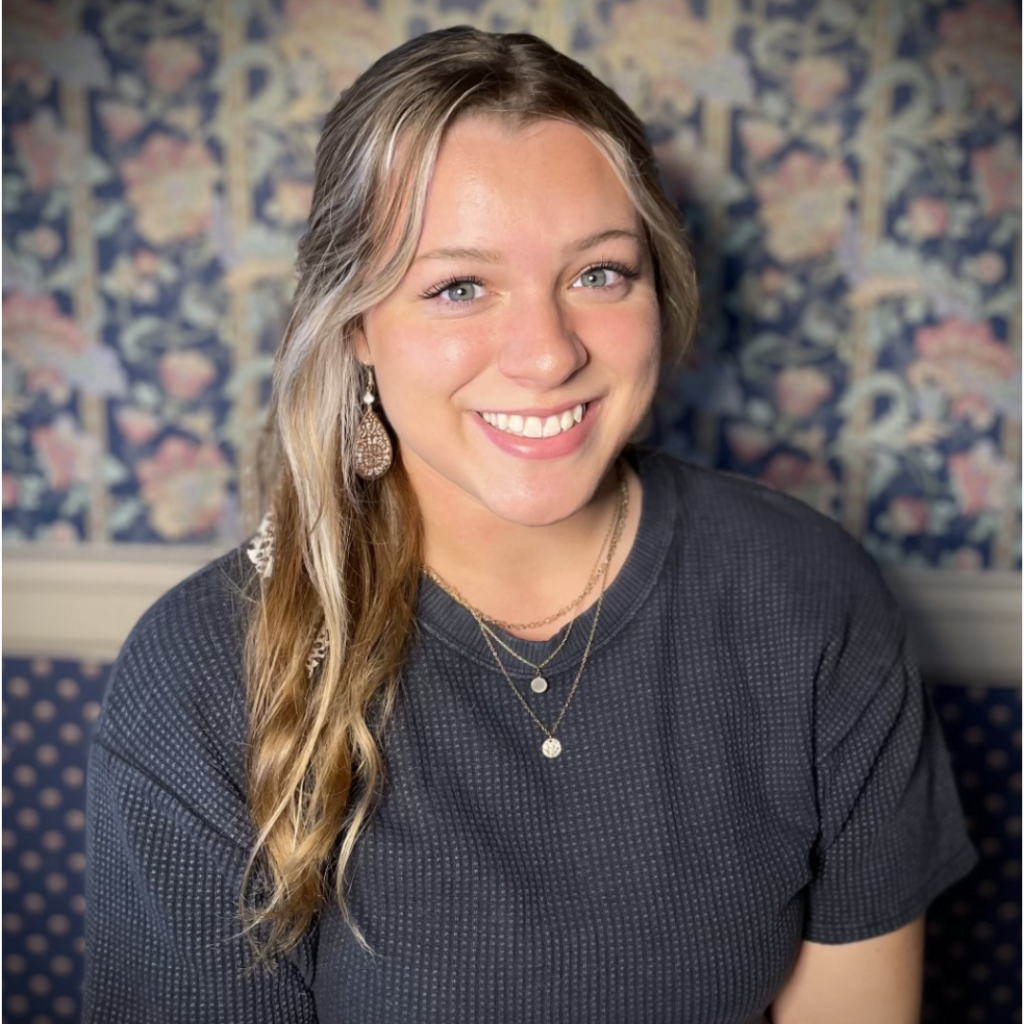 Meet the Team – Iridescence Salon